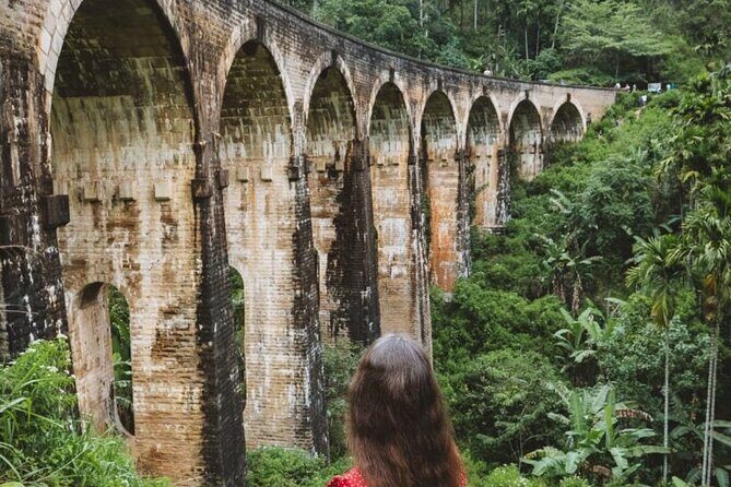 Sri Lanka Round Tour-Sigiriya, Ella Train Ride Safari Adventure - Who Would Love This Tour?