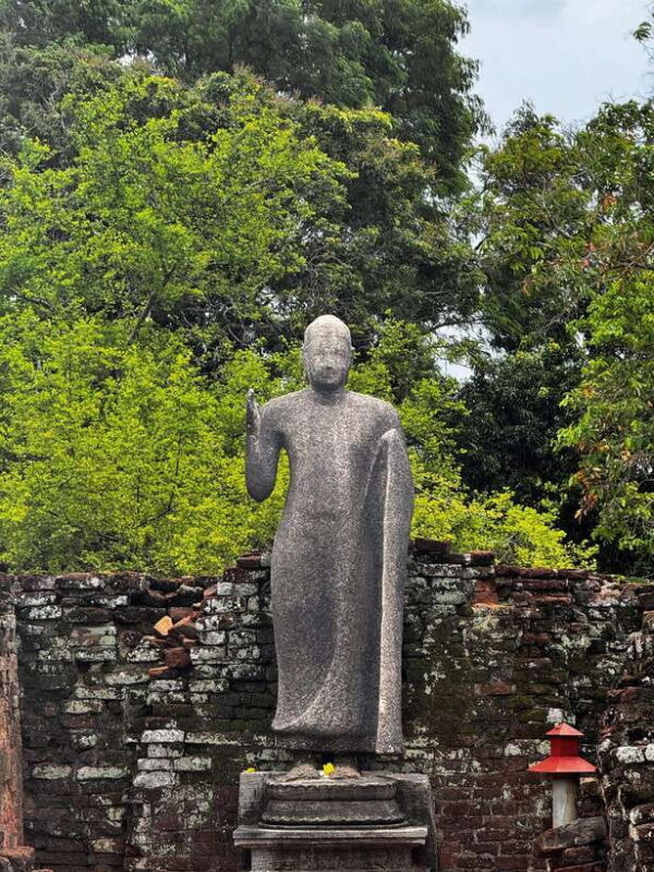 Srilanka : 4-Day Tour with Accommodation and Transport - FAQ