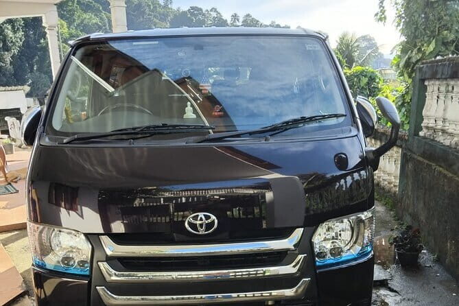 SriLanka Car Rental with Chauffeur per Day | Car/Van/Minibus - An Introduction to the Experience