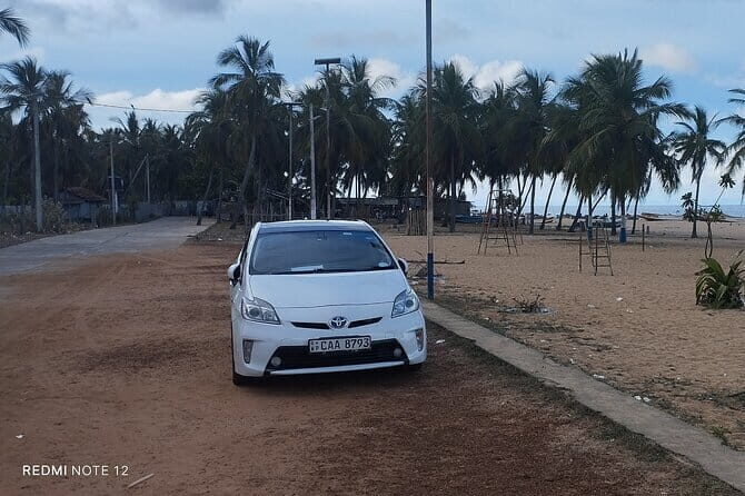 SriLanka Car Rental with Chauffeur per Day | Car/Van/Minibus - In Summary