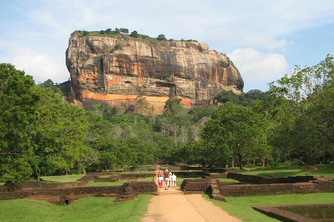 Srilanka Tour Package 7 Nights 8 Days H/B Basis - Introduction