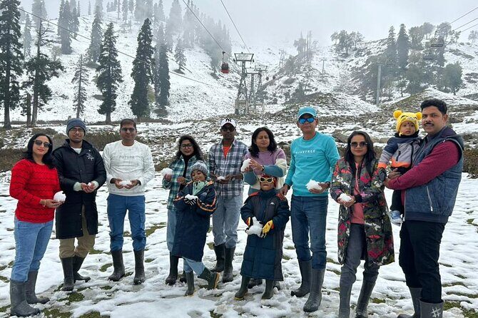 Srinagar Airport to Dal Lake Taxi Service - Who Is This Service Best For?