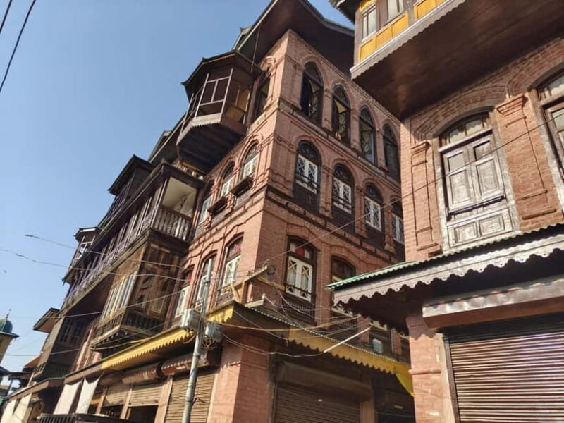 Srinagar: Private Old City and Mughal Gardens Guided Tour - Discover Srinagar’s Heritage and Natural Beauty—A Closer Look