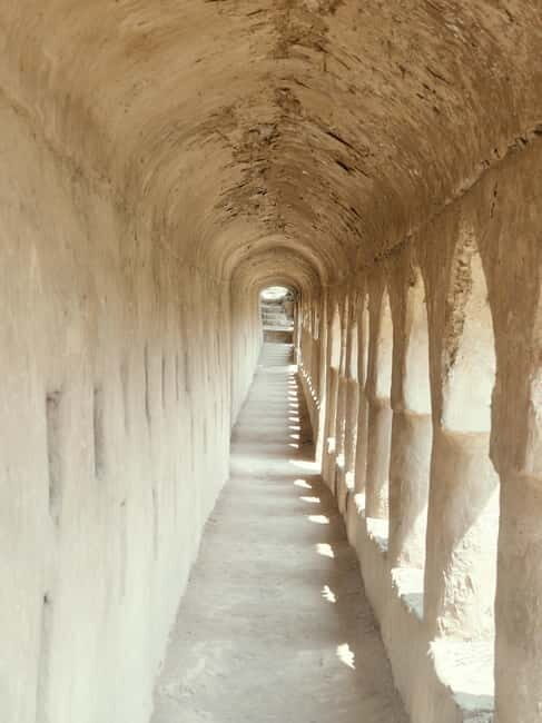 Srinagar: Private Old City and Mughal Gardens Guided Tour - Who Is This Tour Best For?