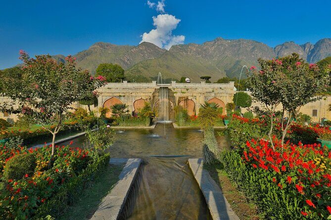 Srinagar Splendors: A Private City Tour - Exploring the Mughal Gardens