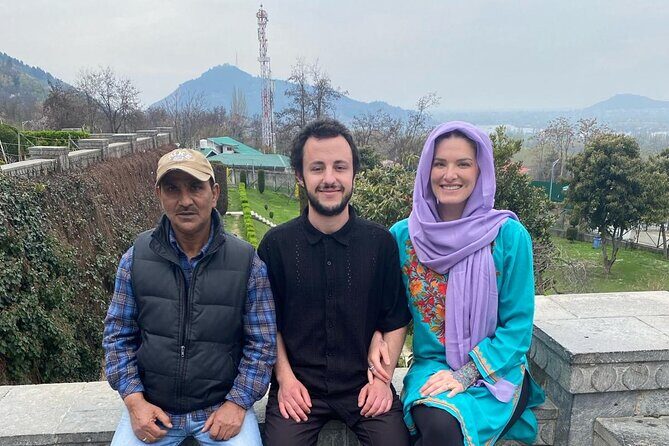 Srinagar- transfers+Hotel+Sightseeing - Exploring Srinagar: A Practical Review of the 3-Day Transfers, Hotel, and Sightseeing Tour