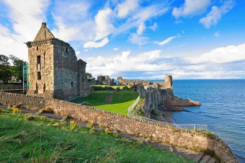 St. Andrews Scenic Stroll: A Private Walking Exploration - Key Points