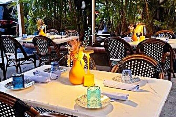 St Armands Shop, Sip & Stroll - Discovering the Charm of St. Armands Shop, Sip & Stroll