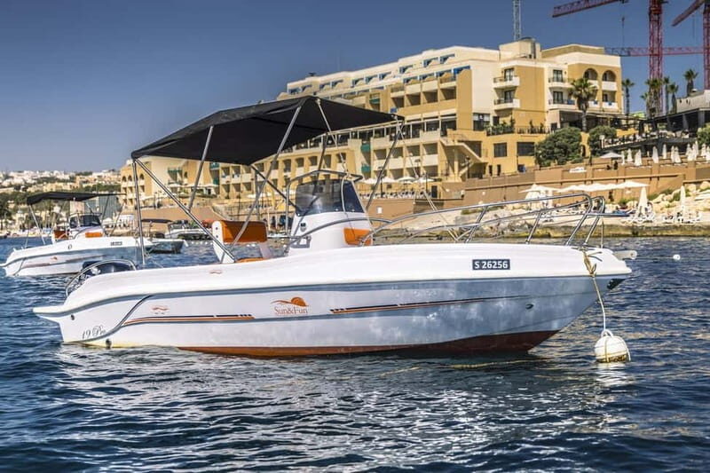 St Julians: Private Speedboat Comino Blue Lagoon and Gozo - The Experience on the Water