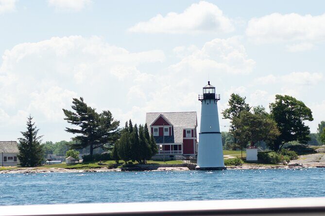 St Lawrence River - Rock Island Lighthouse on a Glass Bottom Boat Tour - An Immersive Day on the Water: What to Expect