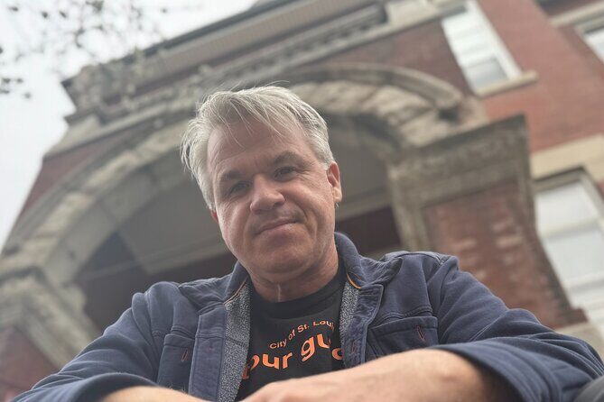 St. Louis: Food + History Walking Tour of the Central West End - A Closer Look at the Experience
