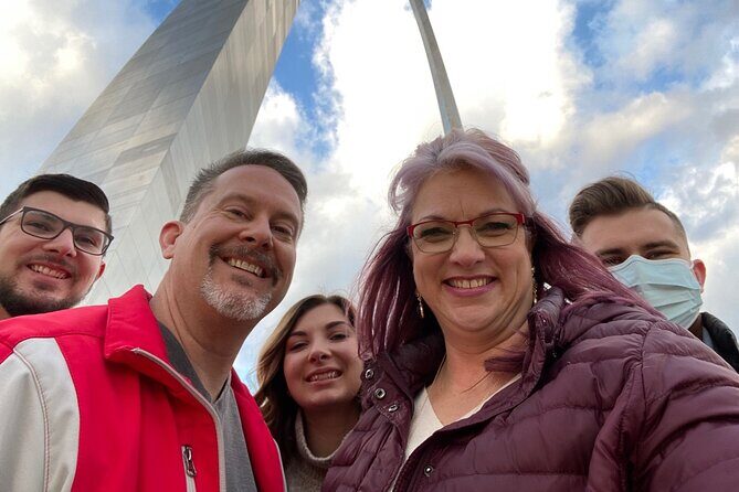 St. Louis Scavenger Hunt Walking Activity - Key Points