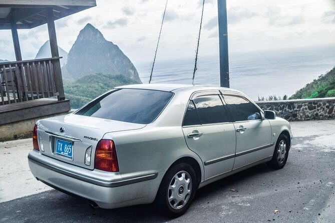 St Lucia Airport Transfer Roundtrip from Hewanorra (UVF) - Key Points