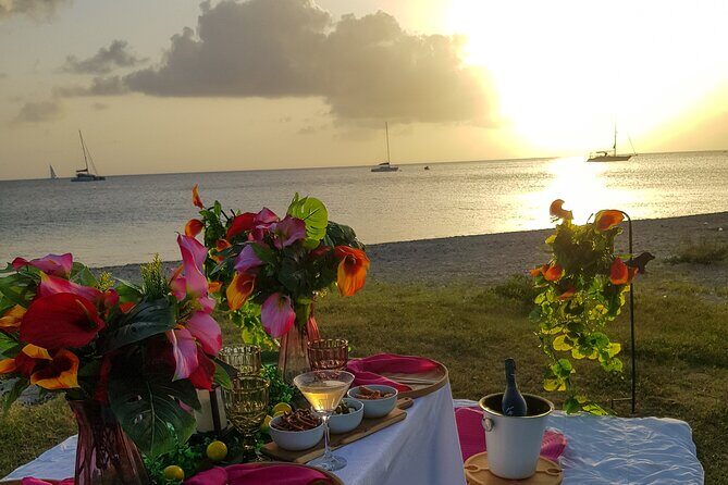 St Lucia Beachfront Sunset Picnics - Key Points