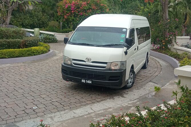 St. Lucia Private Airport Transfers from UVF (GROUPS of 4) - An In-Depth Look at the Transfer Experience