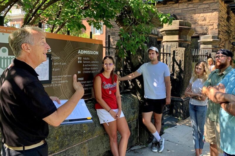 St. Paul: Private Walking Tour Summit Ave Victorian Homes - FAQ