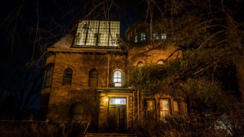 St. Paul: Twin Cities Haunts Ghost Walking Tour - The Stops and Stories