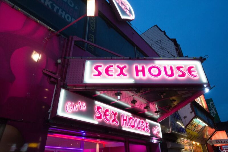 St. Pauli Nightlife Tour with Drag Queen in German - FAQ