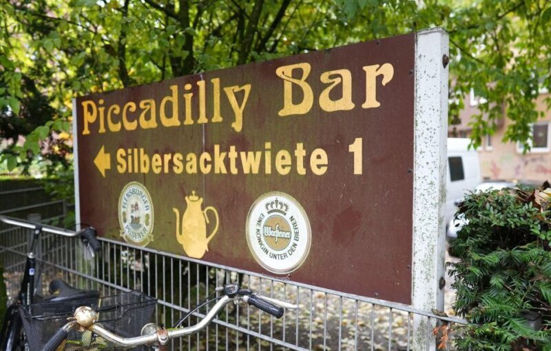 St. Pauli Queertour - 100 Jahre Pride auf St. Pauli - An In-Depth Look at the St. Pauli Queertour – 100 Jahre Pride