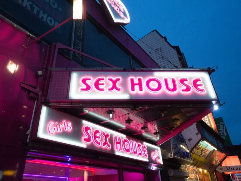 St. Pauli Tour: Drag-Attack with Barbie Stupid & Lee Jackson - Price, Value, and Practical Tips