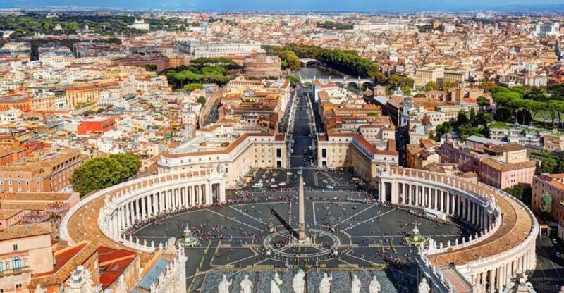 St. Peter's Basilica Wonders: Michelangelo, Bernini & Crypt - Key Points