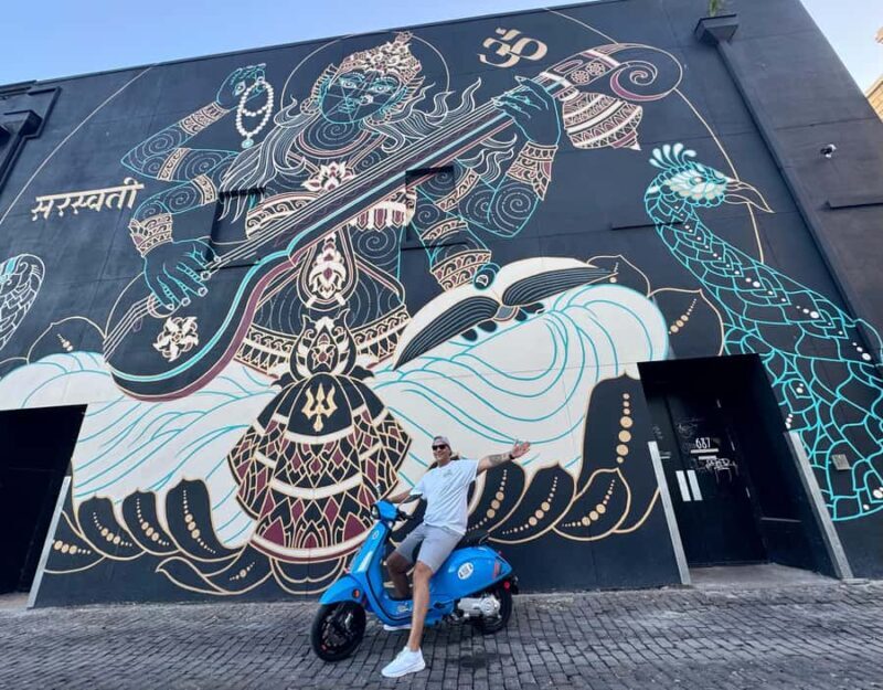 St. Petersburg: Vespa Mural Tour with Guide - An In-Depth Look at the Vespa Mural Tour