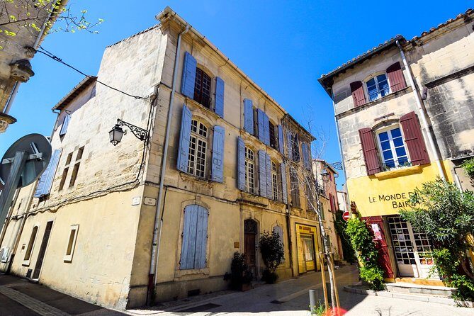 St Rémy de Provence & Arles Julius Caesar to Vincent Van Gogh - Key Points