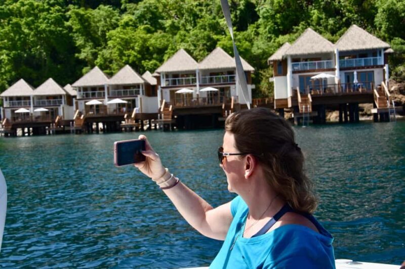 St. Vincent: Western Coast Boat Tour with Drinks - The Sum Up