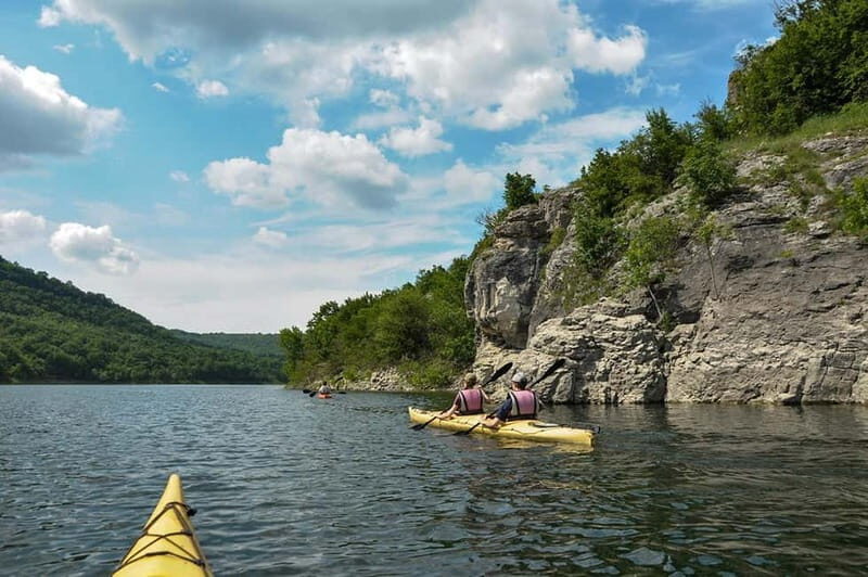 Stamboliski dam lake kayaking day tour - Key Points