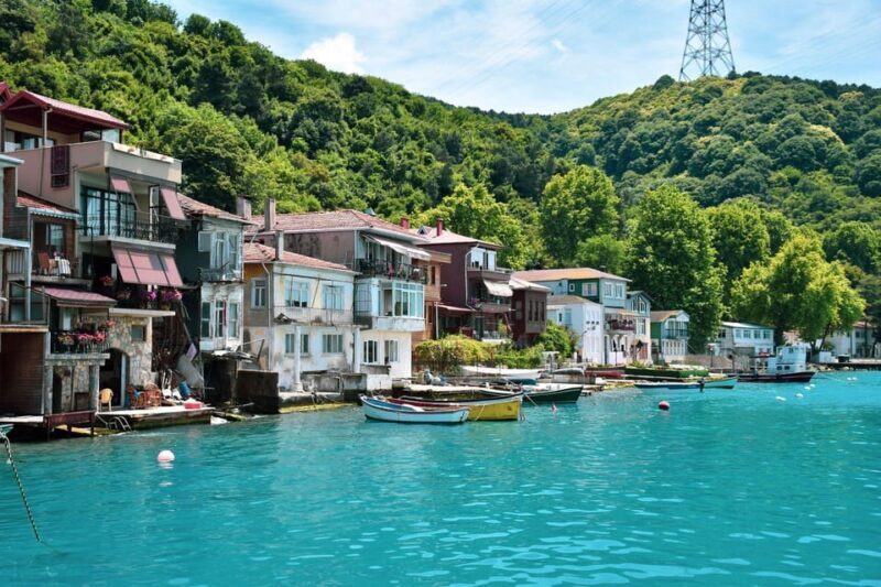 stanbul: Afternoon Bosphorus and Black Sea Cruise - Exploring Anadolu Kavağı: The Village Charm
