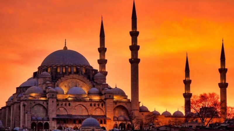 stanbul: Bus Tour with Cable Car, Bosporus Cruise, & Lunch - Who Should Consider This Tour?