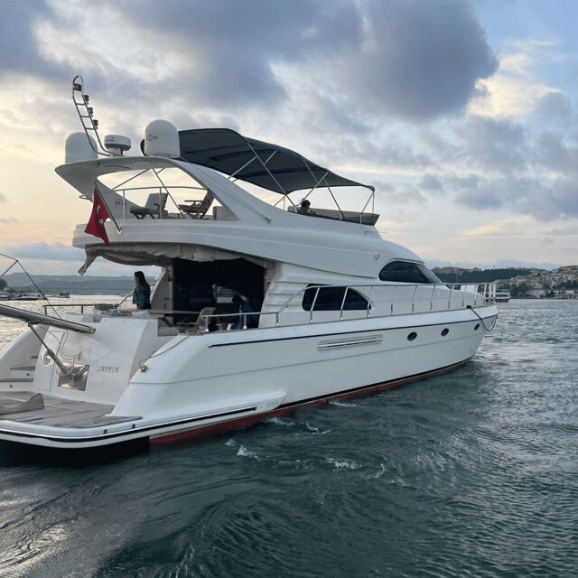 stanbul: Private Bosphorus Tour On Luxury Yacht Pre#2 - A Closer Look at the Experience
