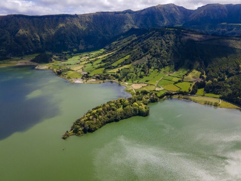Stand Up Paddle Rental | Sete Cidades - What to Expect During Your Paddle