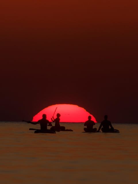 STAND UP PADLE SURF SUNRISE+BREAKFAST+PHOTOS&VIDEOSPRO+GUIDE - Who Should Consider This Tour