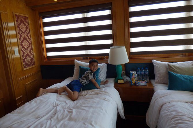 Standard Halong 2 days 1 night - overnight on cruise - Bai Tu Long routine - FAQ