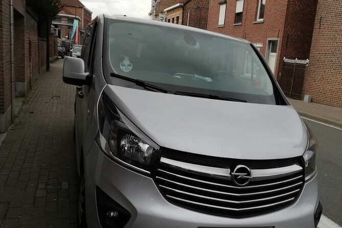 Standard Minivan from Brussels airport to city of Antwerp - Key Points