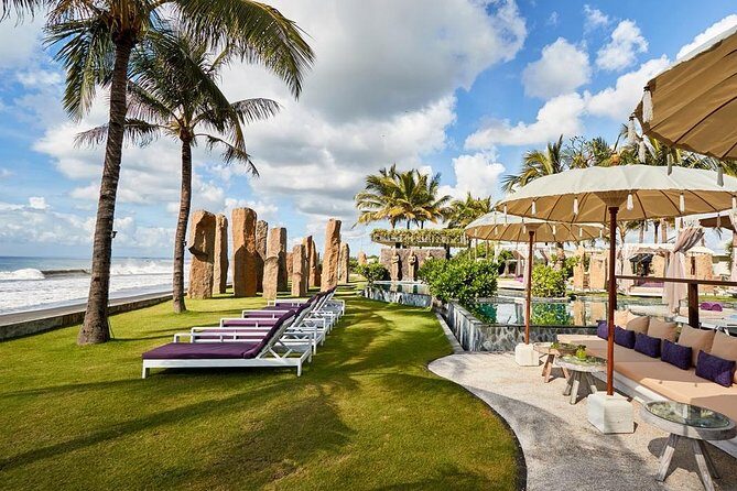 Standing Stones Bali Restaurant and Beach Lounge - A Detailed Look at the Experience