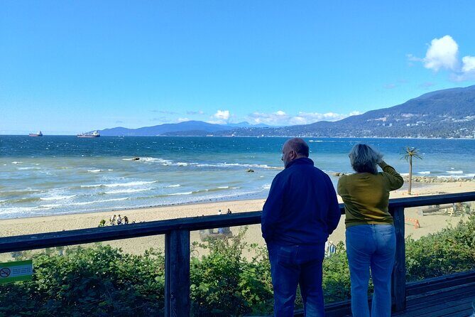 Stanley Park Tour:VIP CarSmall Group,Affordable,Valuable,Comfort - Discovering Stanley Park in Comfort and Style