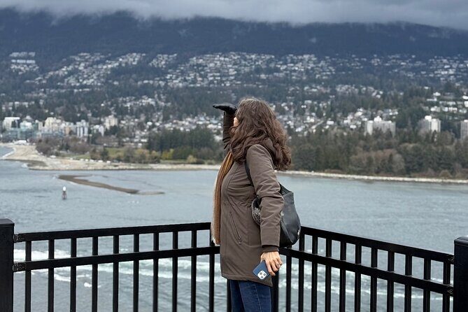 Stanley Park Tour:VIP CarSmall Group,Affordable,Valuable,Comfort - Authentic, Value-Packed Experience