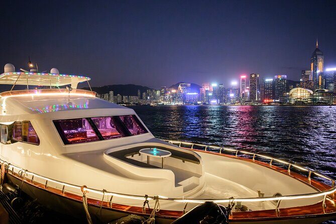 STARLIGHT: Victoria Harbour Night Yacht Tour - Key Points