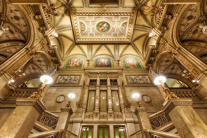 STATE OPERA - PRIVATE guided tour (tickets included) - A Closer Look at the Tour Experience