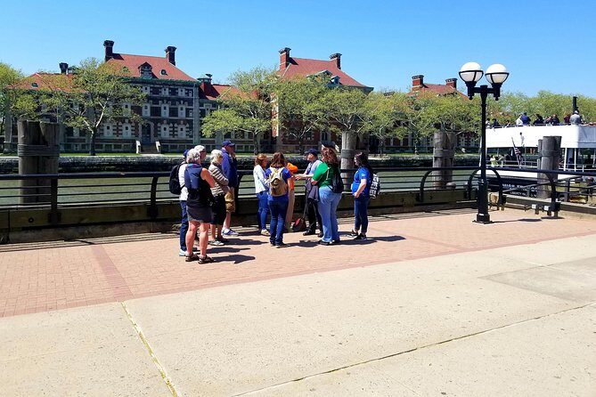 Statue of Liberty and Ellis Island Tour - An Honest Look at the Statue of Liberty and Ellis Island Tour