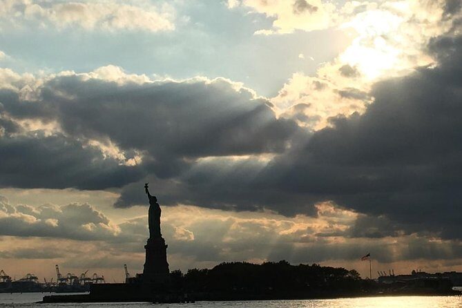 Statue of Liberty & Ellis Island - Deep Dive into the Itinerary