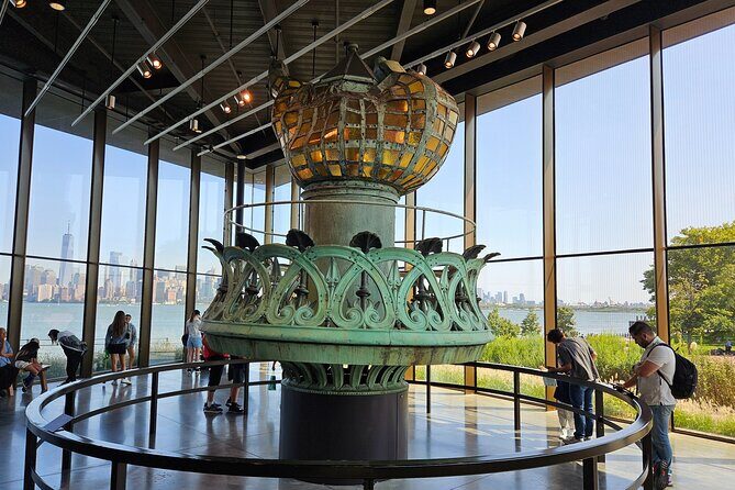 Statue of Liberty Ellis Island with Pre-Ferry Tour - FAQ