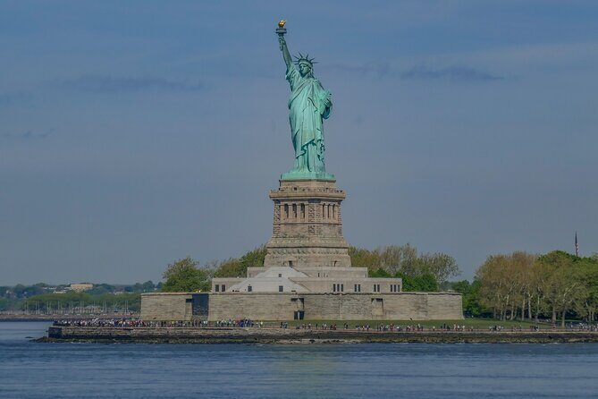 Statue of Liberty Express Bus from Times Square with Ferry Ticket - FAQ