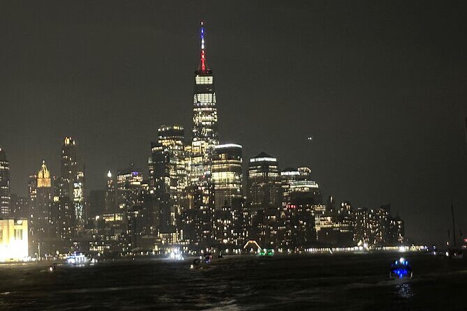 Statue of Liberty Skyline Evening Cruise on River in Manhattan - Key Points