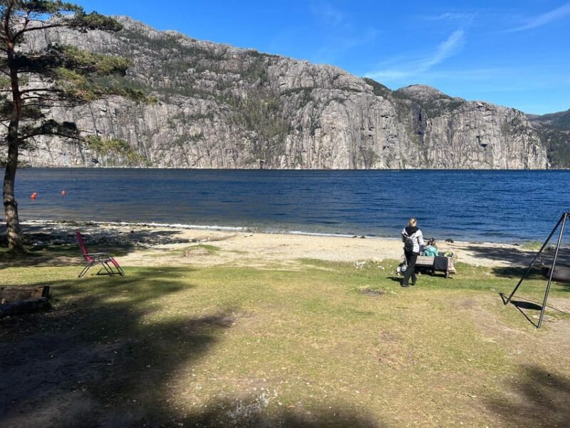 Stavanger: 8-Day Tour of Norway with a guide - FAQs