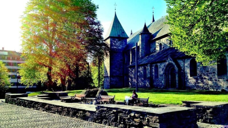 Stavanger: City Highlights Bus and Walking Tour - Key Points