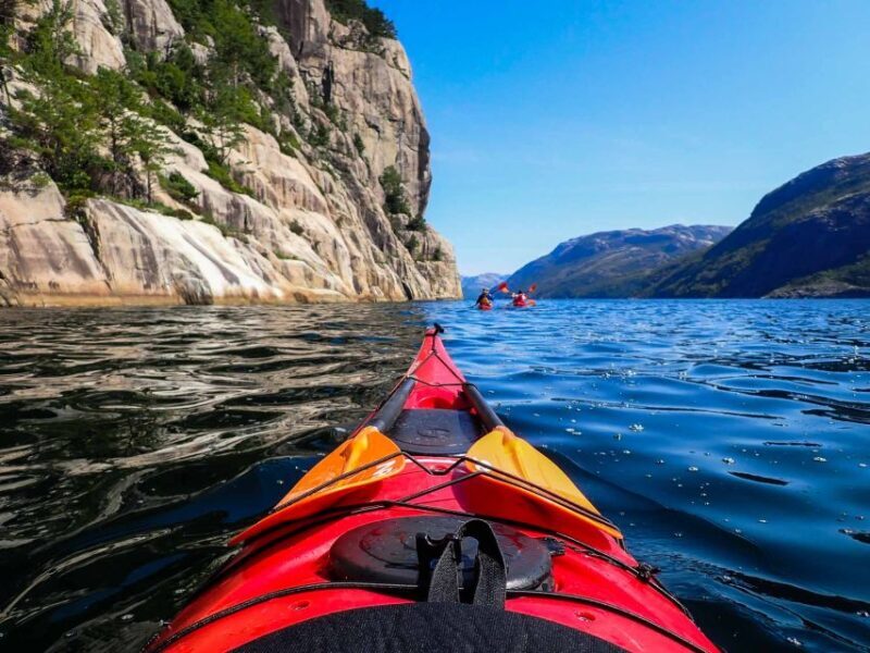 Stavanger: Guided Kayaking in Lysefjord - A Close Look at the Kayaking in Lysefjord