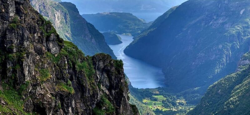 Stavanger: Kjerag Guided Tour & Lysebotn Fjord Ferry Tour - What Reviewers Say